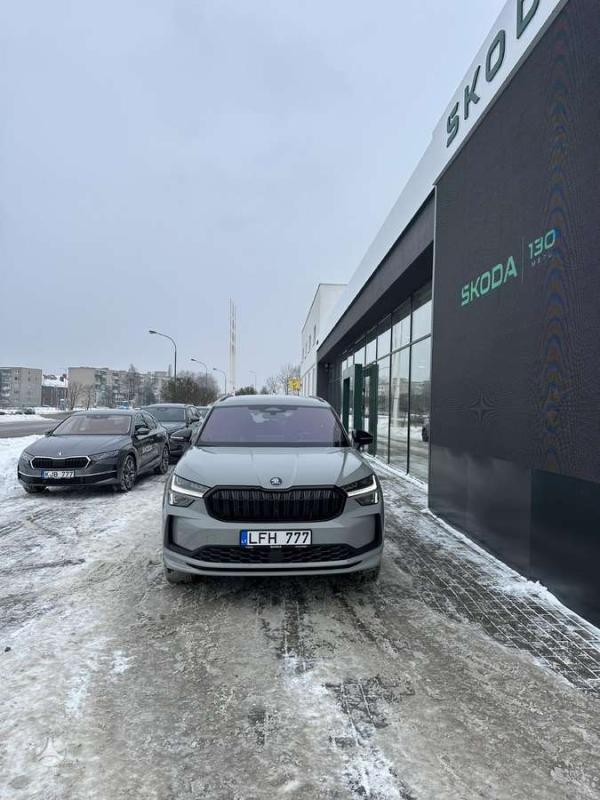 Pelēks Skoda Kodiaq 2025 Klaipėda, ar dzinēja tilpumu 1.98 L un nobraukumu 9 tūkst. km par 47950 €, foto 4 vietnē AUTOMOTO.COM.LV