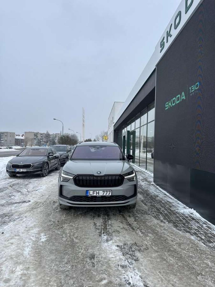 Grey Skoda Kodiaq 2025 in Klaipeda, with an engine capacity of 1.98 L and mileage of 9 thousand km for 47950 €, photo 4 on AUTOMOTO.COM.LV