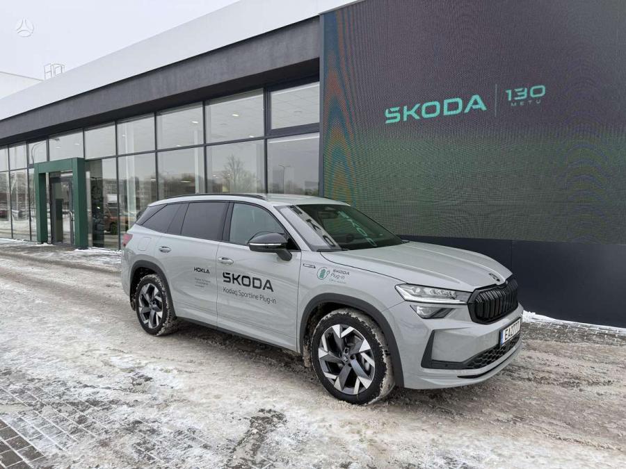 Pelēks Skoda Kodiaq 2025 Klaipėda, ar dzinēja tilpumu 1.50 L un nobraukumu 9 tūkst. km par 43500 €, foto 1 vietnē AUTOMOTO.COM.LV