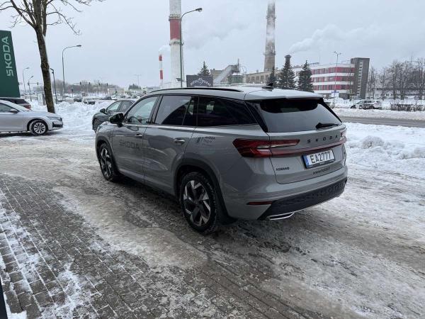 Pelēks Skoda Kodiaq 2025 Klaipėda, ar dzinēja tilpumu 1.50 L un nobraukumu 9 tūkst. km par 43500 €, foto 5 vietnē AUTOMOTO.COM.LV