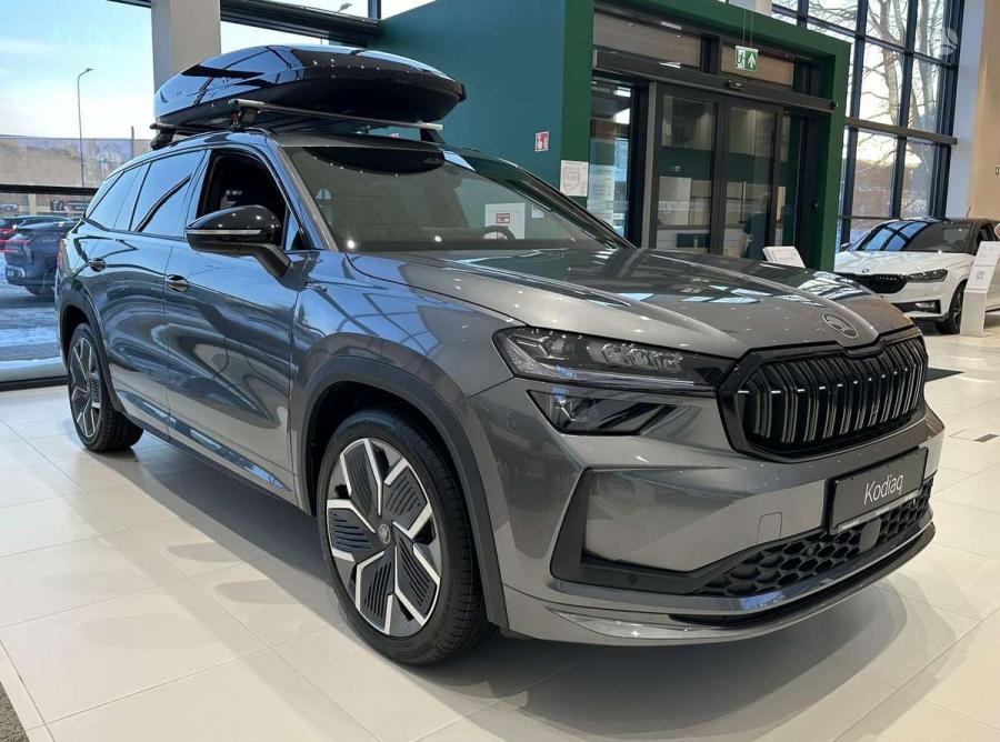 Grey Skoda Kodiaq 2025 in Vilnius, with an engine capacity of 1.50 L and mileage of 15 thousand km for 45900 €, photo 6 on AUTOMOTO.COM.LV