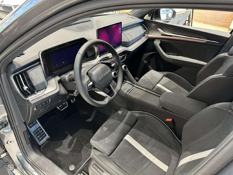 Grey Skoda Kodiaq 2025 in Vilnius, with an engine capacity of 1.50 L and mileage of 15 thousand km for 45900 €, photo 10 on AUTOMOTO.COM.LV