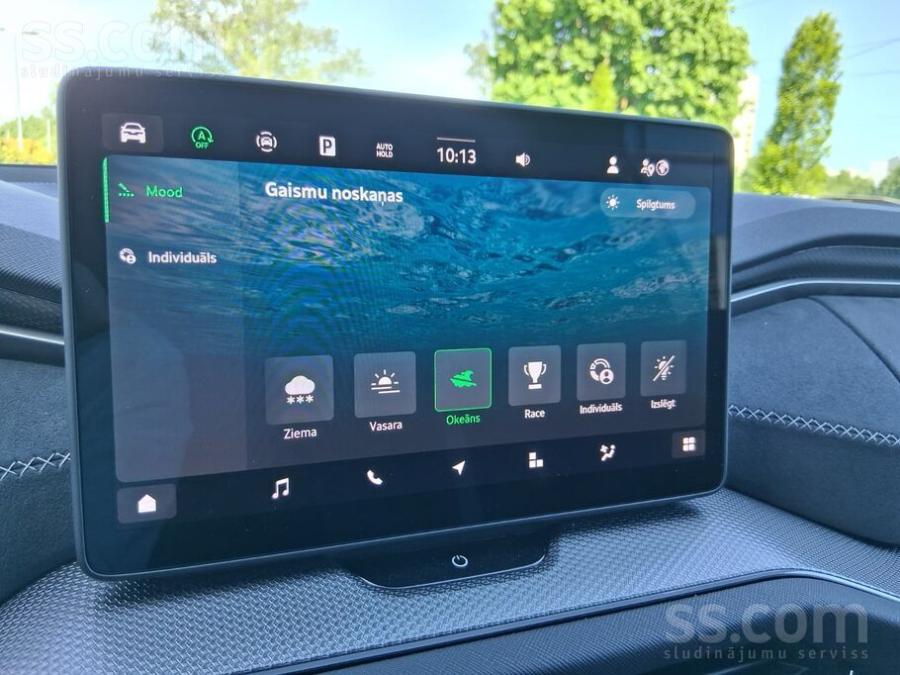 Pelēks Skoda Kodiaq 2025 Rīga, ar dzinēja tilpumu 1.50 L un nobraukumu 13 tūkst. km par 38900 €, foto 14 vietnē AUTOMOTO.COM.LV