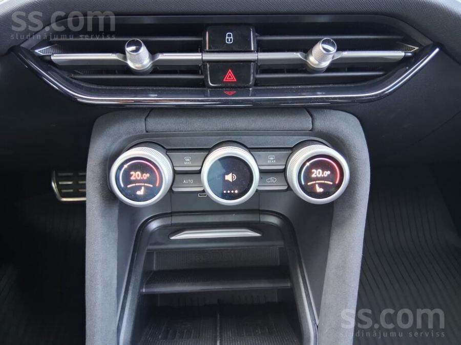 Pelēks Skoda Kodiaq 2025 Rīga, ar dzinēja tilpumu 1.50 L un nobraukumu 13 tūkst. km par 38900 €, foto 19 vietnē AUTOMOTO.COM.LV