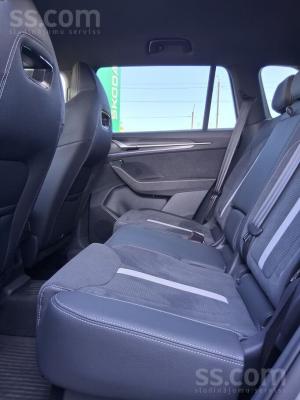 Pelēks Skoda Kodiaq 2025 Rīga, ar dzinēja tilpumu 1.50 L un nobraukumu 13 tūkst. km par 38900 €, foto 22 vietnē AUTOMOTO.COM.LV