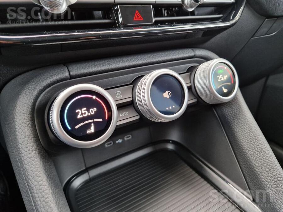 Pelēks Skoda Kodiaq 2025 Jelgava, ar dzinēja tilpumu 1.50 L un nobraukumu 11 tūkst. km par 42000 €, foto 17 vietnē AUTOMOTO.COM.LV