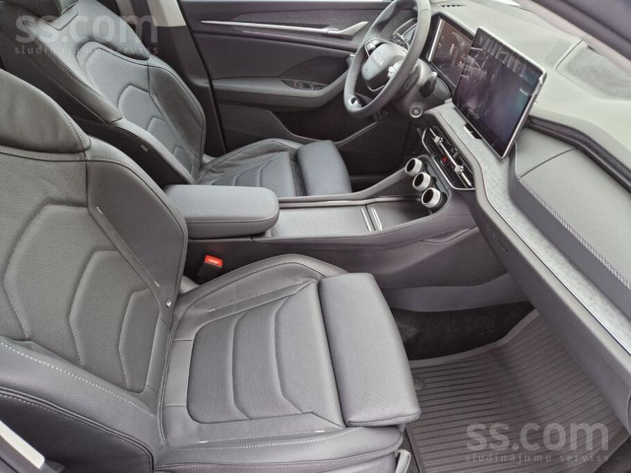 Pelēks Skoda Kodiaq 2025 Jelgava, ar dzinēja tilpumu 1.50 L un nobraukumu 11 tūkst. km par 42000 €, foto 23 vietnē AUTOMOTO.COM.LV