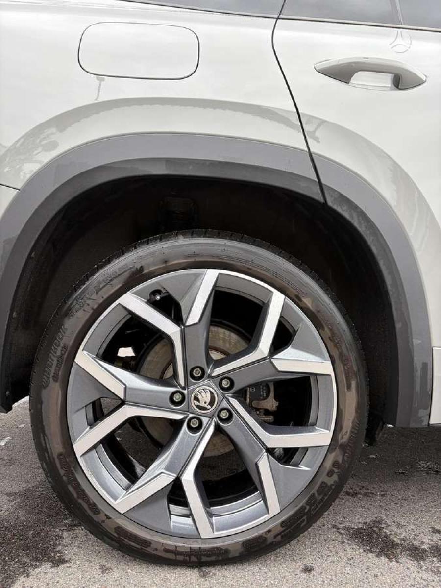 Серый Шкода Kodiaq 2025 в Вильнюс, объемом двигателя 1.50 л и пробегом 26 тыс. км за 43500 €, фото 12 на AUTOMOTO.COM.LV