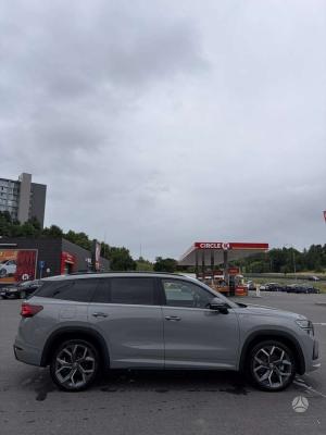 Серый Шкода Kodiaq 2025 в Вильнюс, объемом двигателя 1.50 л и пробегом 26 тыс. км за 43500 €, фото 14 на AUTOMOTO.COM.LV