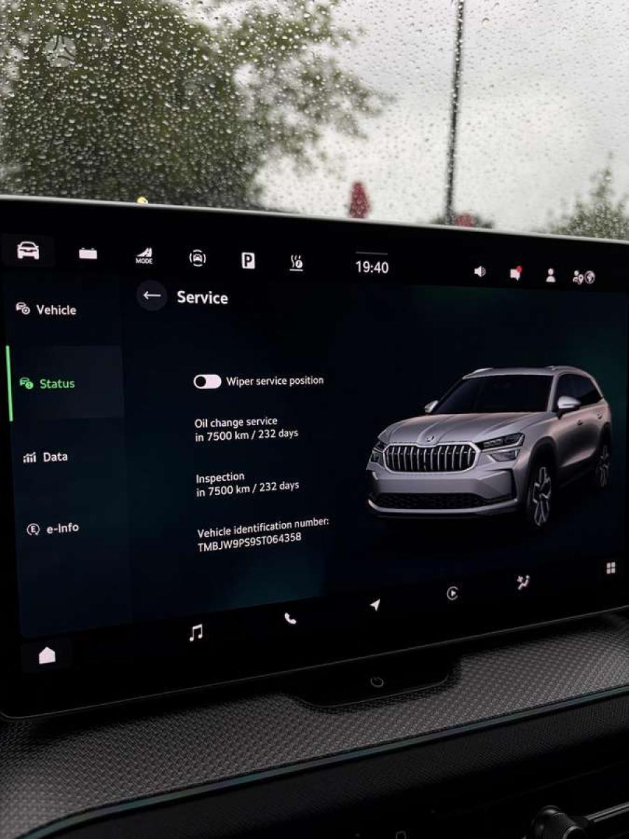Серый Шкода Kodiaq 2025 в Вильнюс, объемом двигателя 1.50 л и пробегом 26 тыс. км за 43500 €, фото 24 на AUTOMOTO.COM.LV