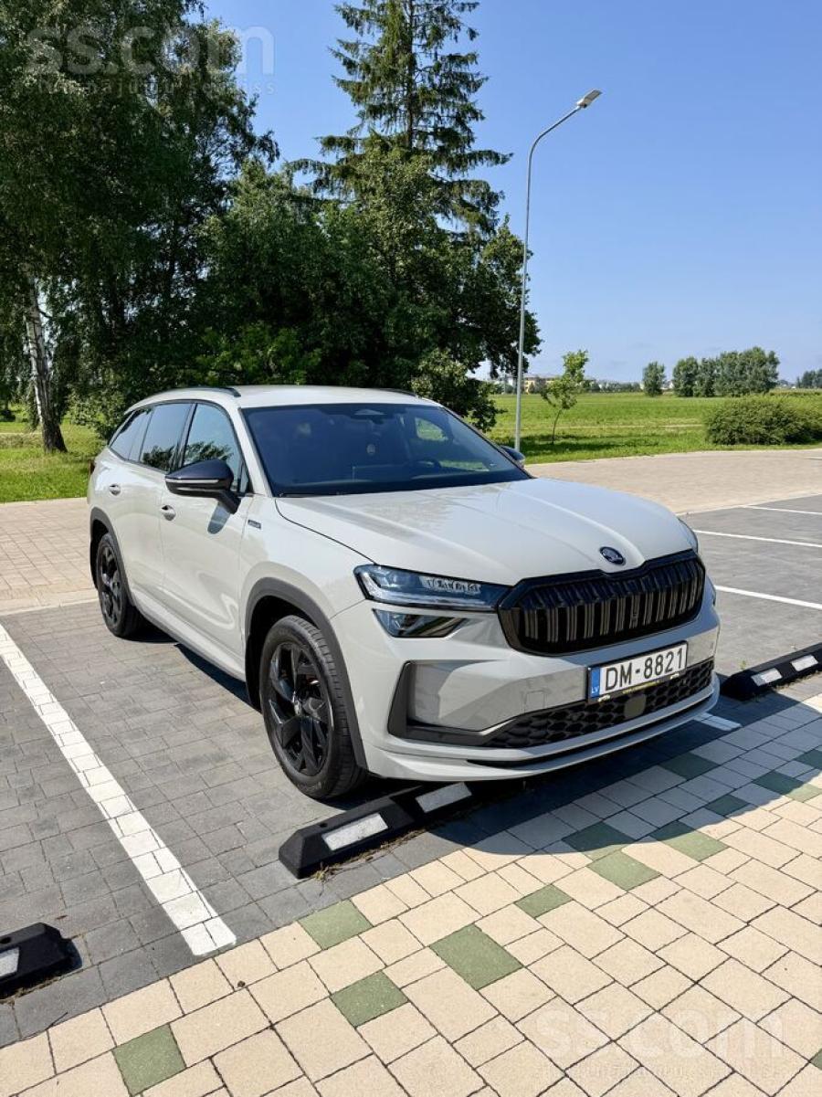 Pelēks Skoda Kodiaq 2025 Rīga, ar dzinēja tilpumu 2.00 L un nobraukumu 30 tūkst. km par 43000 €, foto 3 vietnē AUTOMOTO.COM.LV