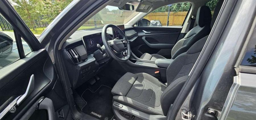 Pelēks Skoda Kodiaq 2025 Kauņa, ar dzinēja tilpumu 1.50 L un nobraukumu 23 tūkst. km par 41000 €, foto 10 vietnē AUTOMOTO.COM.LV