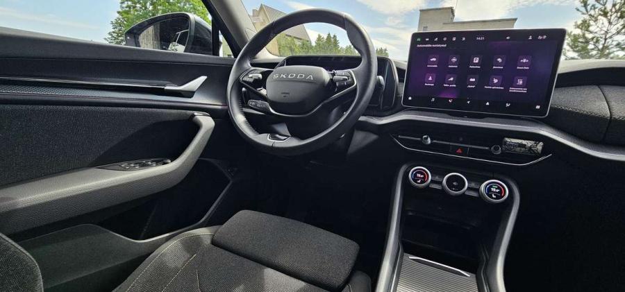 Pelēks Skoda Kodiaq 2025 Kauņa, ar dzinēja tilpumu 1.50 L un nobraukumu 23 tūkst. km par 41000 €, foto 12 vietnē AUTOMOTO.COM.LV