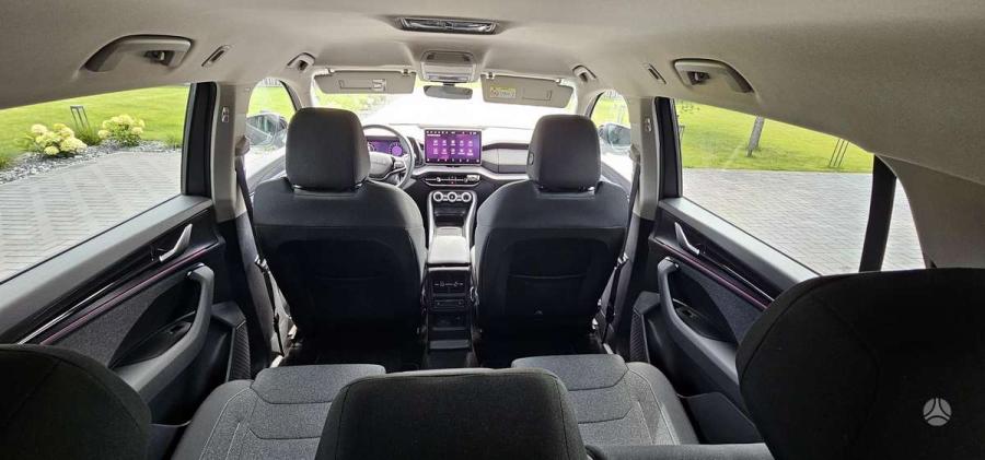 Pelēks Skoda Kodiaq 2025 Kauņa, ar dzinēja tilpumu 1.50 L un nobraukumu 23 tūkst. km par 41000 €, foto 13 vietnē AUTOMOTO.COM.LV