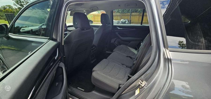 Pelēks Skoda Kodiaq 2025 Kauņa, ar dzinēja tilpumu 1.50 L un nobraukumu 23 tūkst. km par 41000 €, foto 15 vietnē AUTOMOTO.COM.LV