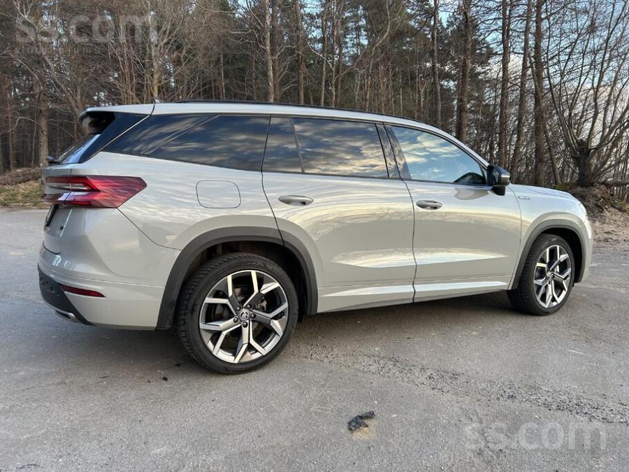 Pelēks Skoda Kodiaq 2025 Rīga, ar dzinēja tilpumu 1.50 L un nobraukumu 21 tūkst. km par 40900 €, foto 6 vietnē AUTOMOTO.COM.LV
