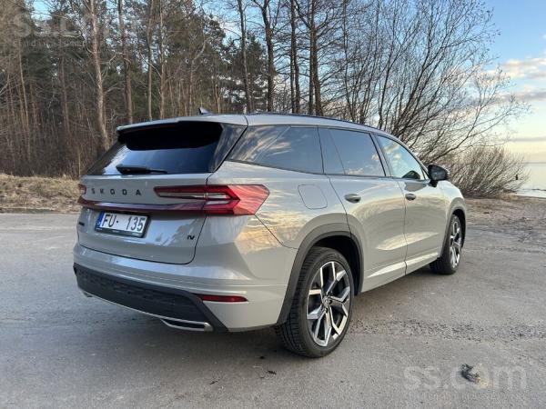 Grey Skoda Kodiaq 2025 in Riga, with an engine capacity of 1.50 L and mileage of 21 thousand km for 40900 €, photo 6 on AUTOMOTO.COM.LV