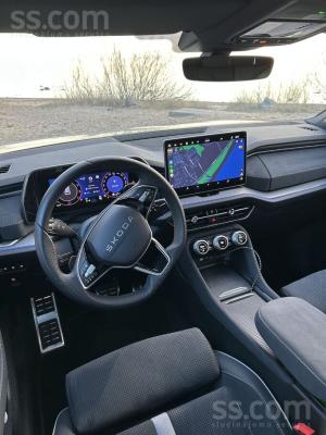 Pelēks Skoda Kodiaq 2025 Rīga, ar dzinēja tilpumu 1.50 L un nobraukumu 21 tūkst. km par 40900 €, foto 14 vietnē AUTOMOTO.COM.LV