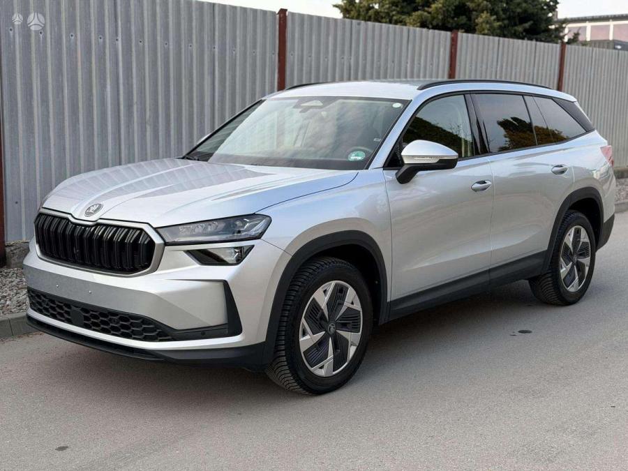 Pelēks Skoda Kodiaq 2025 Vilkaviškis, ar dzinēja tilpumu 1.97 L un nobraukumu 5 tūkst. km par 38000 €, foto 1 vietnē AUTOMOTO.COM.LV