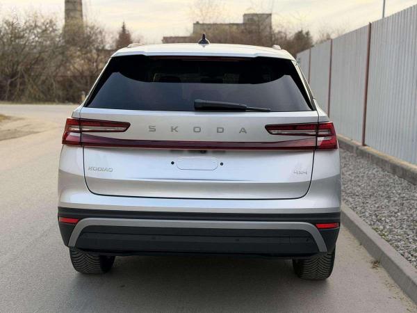 Grey Skoda Kodiaq 2025 in Vilkaviskis, with an engine capacity of 1.97 L and mileage of 5 thousand km for 38000 €, photo 9 on AUTOMOTO.COM.LV