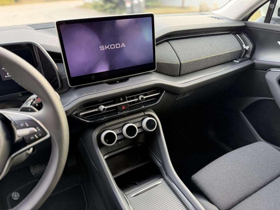 Pelēks Skoda Kodiaq 2025 Vilkaviškis, ar dzinēja tilpumu 1.97 L un nobraukumu 5 tūkst. km par 38000 €, foto 22 vietnē AUTOMOTO.COM.LV