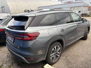 Grey Skoda Kodiaq 2025 in Kaunas, with an engine capacity of 1.50 L and mileage of 41 thousand km for 25250 €, photo 5 on AUTOMOTO.COM.LV