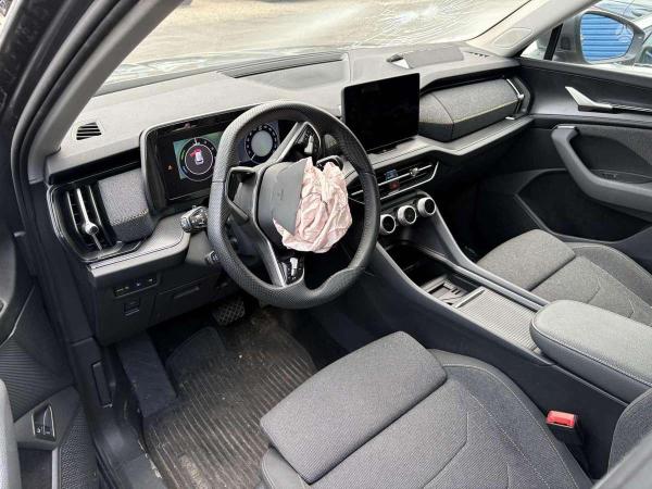 Grey Skoda Kodiaq 2025 in Kaunas, with an engine capacity of 1.50 L and mileage of 41 thousand km for 25250 €, photo 8 on AUTOMOTO.COM.LV