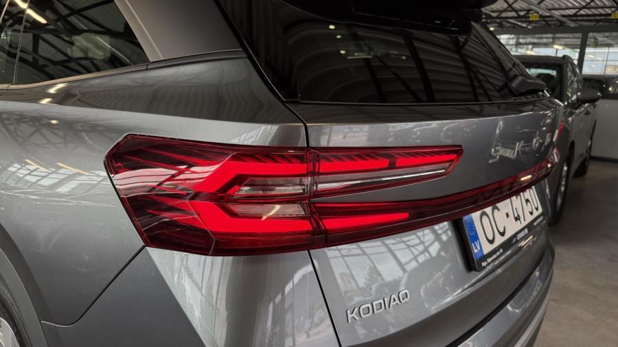 Серый Шкода Kodiaq 2025 в Рига, объемом двигателя 2.00 л и пробегом 25 тыс. км за 39900 €, фото 11 на AUTOMOTO.COM.LV