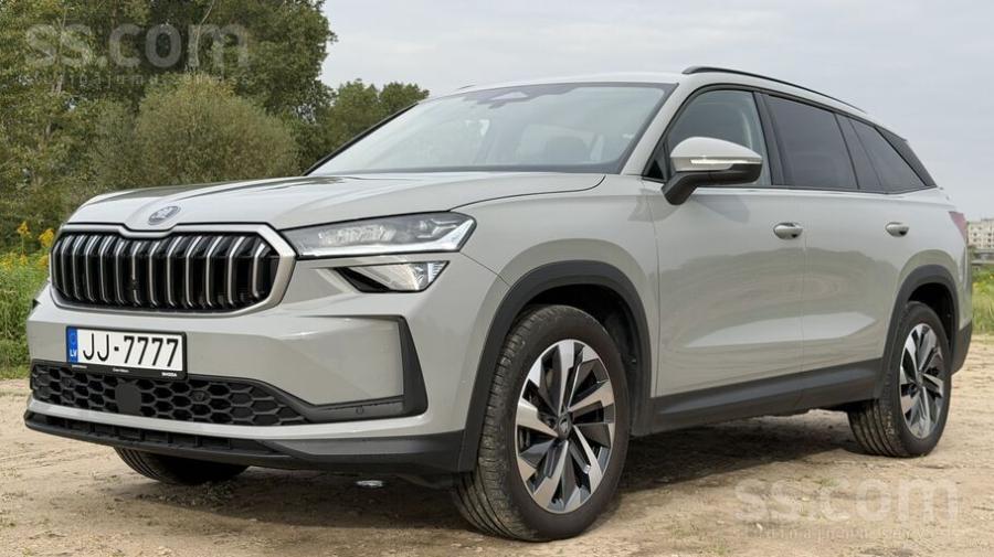 Grey Skoda Kodiaq 2025 in Riga, with an engine capacity of 2.00 L and mileage of 36 thousand km for 41900 €, photo 1 on AUTOMOTO.COM.LV