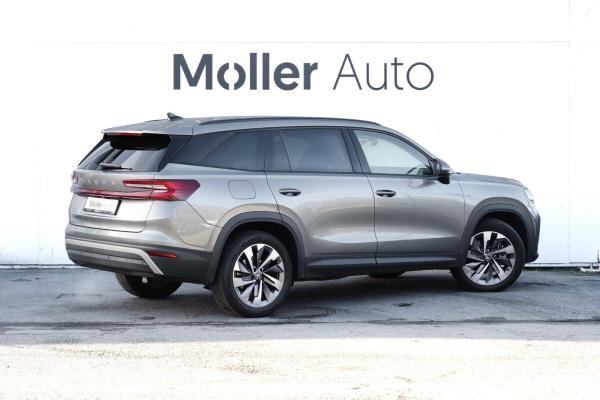 Grey Skoda Kodiaq 2025 in Riga, with an engine capacity of 1.50 L and mileage of 21 thousand km for 32950 €, photo 9 on AUTOMOTO.COM.LV