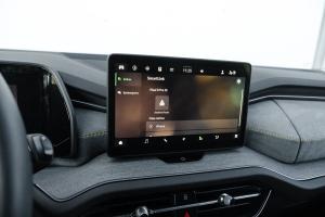 Pelēks Skoda Kodiaq 2025 Rīga, ar dzinēja tilpumu 1.50 L un nobraukumu 21 tūkst. km par 32950 €, foto 47 vietnē AUTOMOTO.COM.LV
