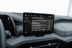 Pelēks Skoda Kodiaq 2025 Rīga, ar dzinēja tilpumu 1.50 L un nobraukumu 21 tūkst. km par 32950 €, foto 51 vietnē AUTOMOTO.COM.LV