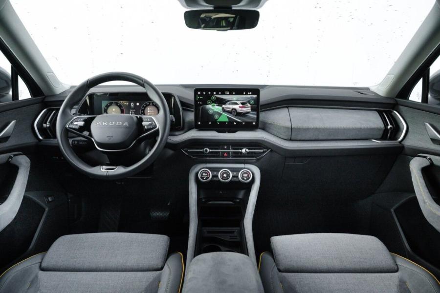 Pelēks Skoda Kodiaq 2025 Rīga, ar dzinēja tilpumu 1.50 L un nobraukumu 21 tūkst. km par 32950 €, foto 63 vietnē AUTOMOTO.COM.LV
