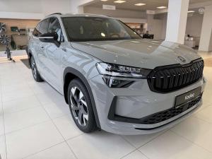 Grey Skoda Kodiaq 2026 in Klaipeda, with an engine capacity of 1.98 L and mileage of 2 thousand km for 46900 €, photo 3 on AUTOMOTO.COM.LV