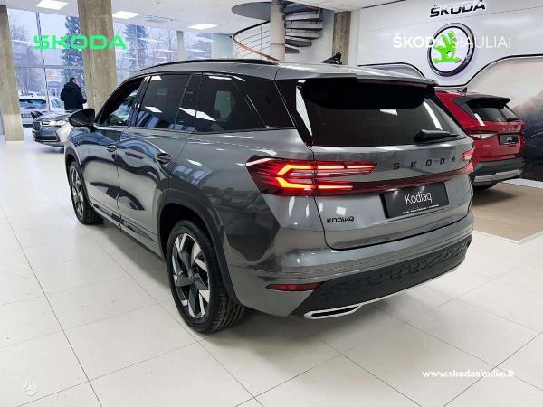 Grey Skoda Kodiaq 2026 in Siauliai, with an engine capacity of 1.98 L and mileage of 1 thousand km for 46100 €, photo 5 on AUTOMOTO.COM.LV