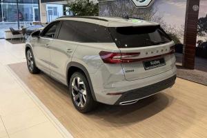 Pelēks Skoda Kodiaq 2026 Panevēža, ar dzinēja tilpumu 1.97 L un nobraukumu 5 tūkst. km par 47470 €, foto 3 vietnē AUTOMOTO.COM.LV