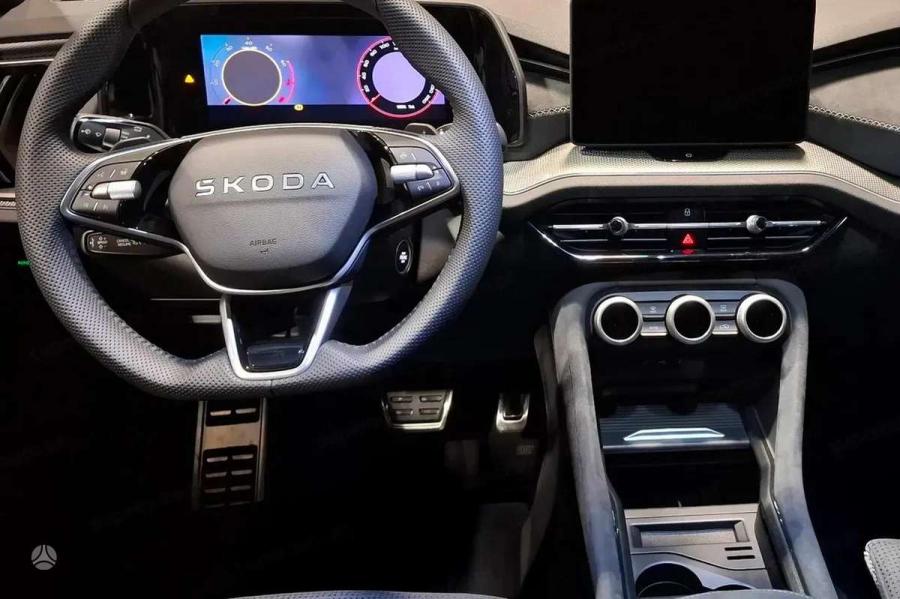 Pelēks Skoda Kodiaq 2026 Panevēža, ar dzinēja tilpumu 1.97 L un nobraukumu 5 tūkst. km par 47470 €, foto 17 vietnē AUTOMOTO.COM.LV