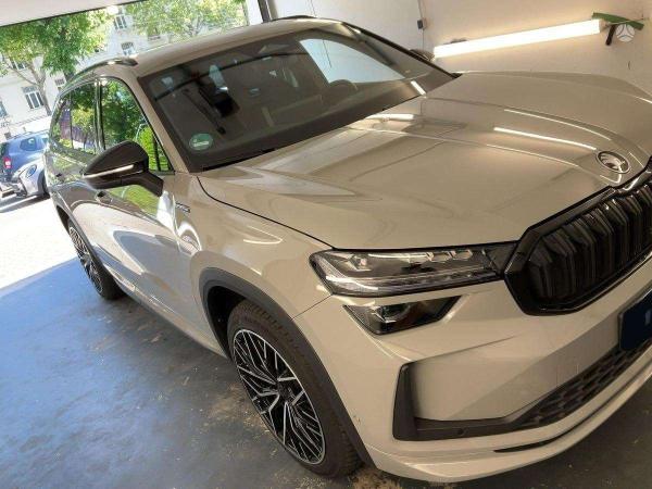 Серый Шкода Kodiaq 2026 в Вильнюс, объемом двигателя 1.97 л и пробегом 1 тыс. км за 48590 €, фото 3 на AUTOMOTO.COM.LV