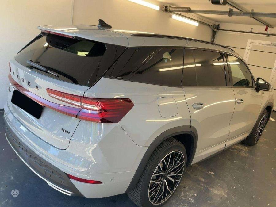 Grey Skoda Kodiaq 2026 in Vilnius, with an engine capacity of 1.97 L and mileage of 1 thousand km for 48590 €, photo 5 on AUTOMOTO.COM.LV