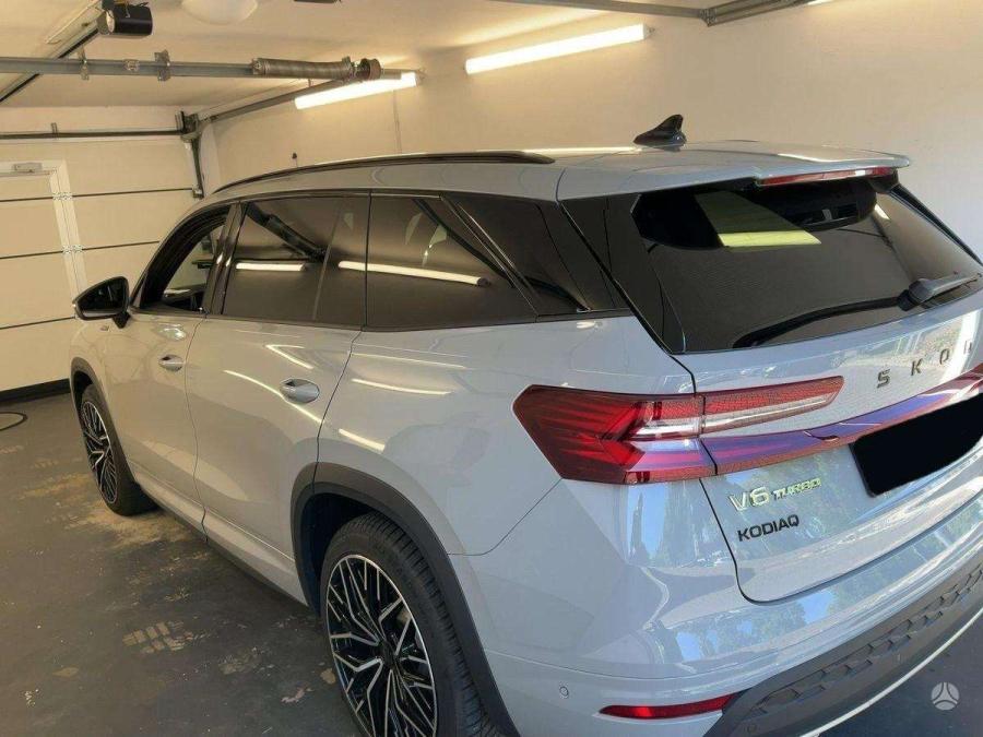 Grey Skoda Kodiaq 2026 in Vilnius, with an engine capacity of 1.97 L and mileage of 1 thousand km for 48590 €, photo 7 on AUTOMOTO.COM.LV