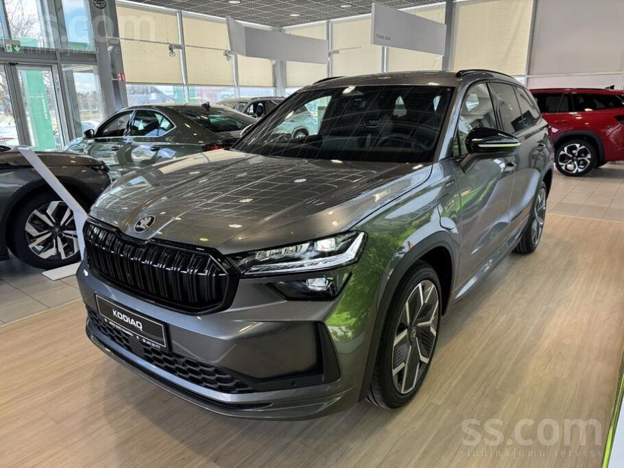 Серый Шкода Kodiaq 2026 в Валмиера, объемом двигателя 1.50 л и пробегом 0 тыс. км за 44765 €, фото 4 на AUTOMOTO.COM.LV