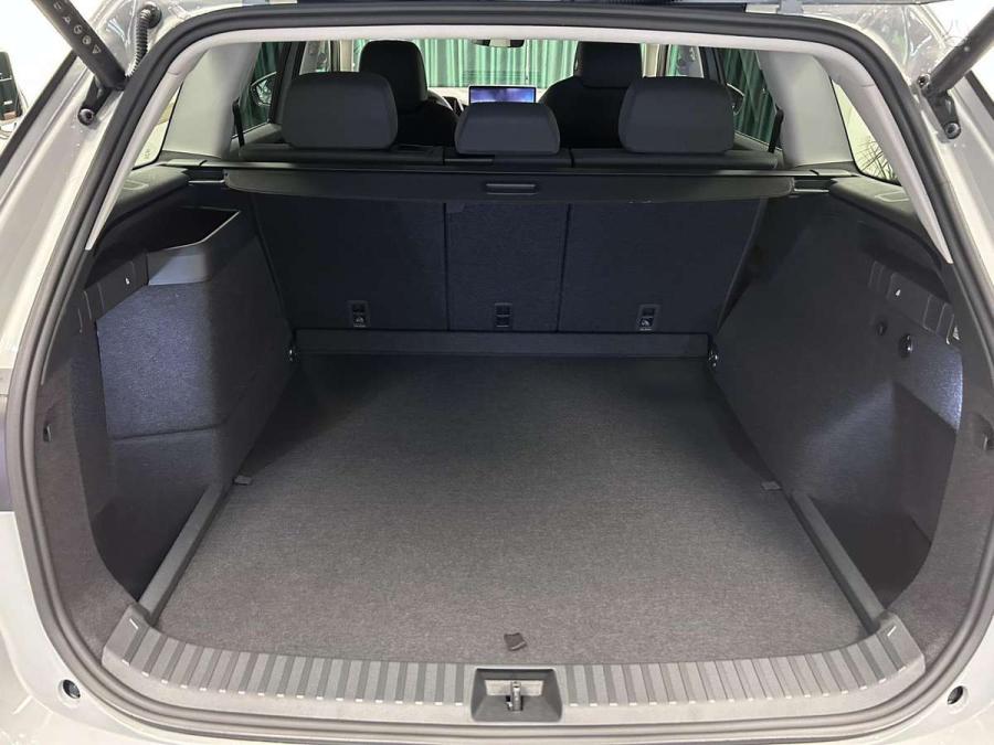 Grey Skoda Kodiaq 2026 in Vilnius, with an engine capacity of 1.50 L and mileage of 0 thousand km for 43190 €, photo 30 on AUTOMOTO.COM.LV