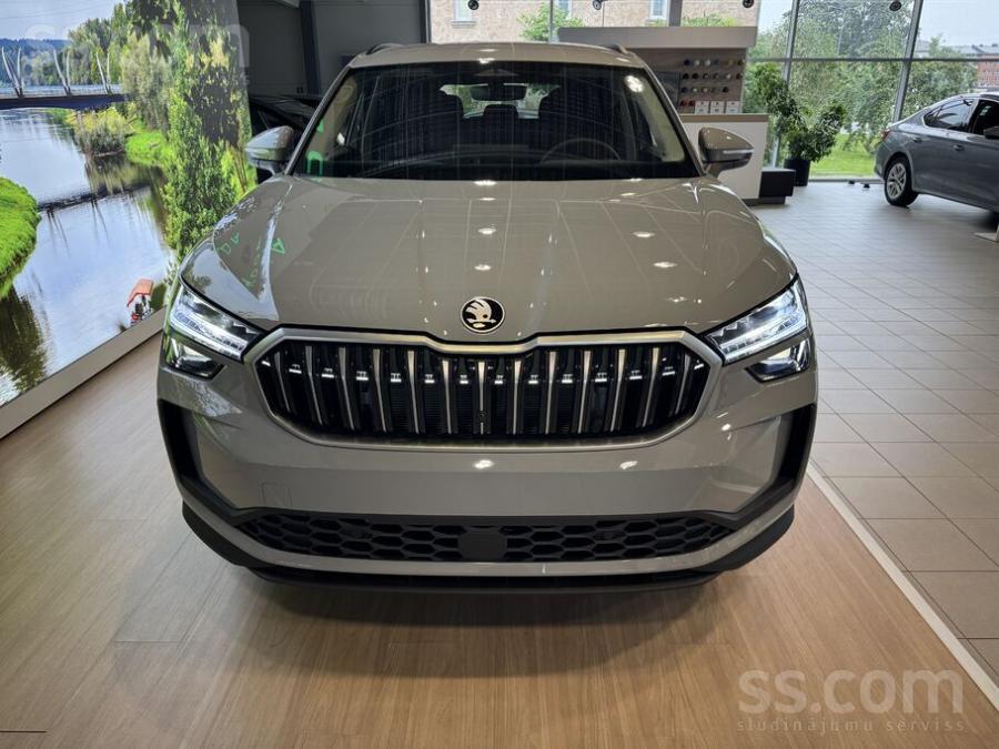 Grey Skoda Kodiaq 2026 in Valmiera, with an engine capacity of 1.50 L and mileage of 0 thousand km for 42540 €, photo 3 on AUTOMOTO.COM.LV