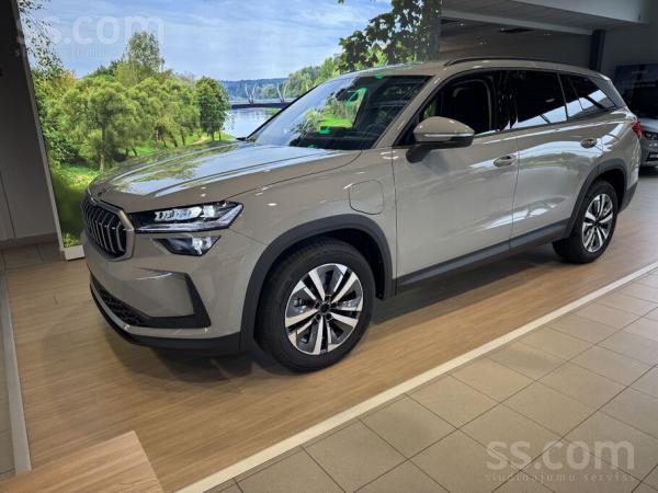 Серый Шкода Kodiaq 2026 в Валмиера, объемом двигателя 1.50 л и пробегом 0 тыс. км за 42540 €, фото 3 на AUTOMOTO.COM.LV