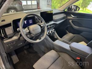 Grey Skoda Kodiaq 2026 in Valmiera, with an engine capacity of 1.50 L and mileage of 0 thousand km for 42540 €, photo 11 on AUTOMOTO.COM.LV