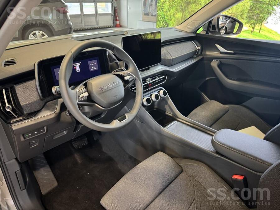 Grey Skoda Kodiaq 2026 in Valmiera, with an engine capacity of 1.50 L and mileage of 0 thousand km for 42540 €, photo 11 on AUTOMOTO.COM.LV