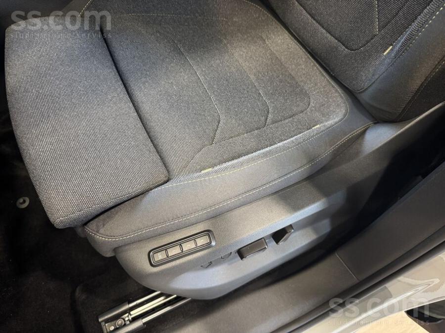 Grey Skoda Kodiaq 2026 in Valmiera, with an engine capacity of 1.50 L and mileage of 0 thousand km for 42540 €, photo 15 on AUTOMOTO.COM.LV