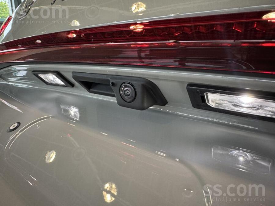 Grey Skoda Kodiaq 2026 in Valmiera, with an engine capacity of 1.50 L and mileage of 0 thousand km for 42540 €, photo 32 on AUTOMOTO.COM.LV