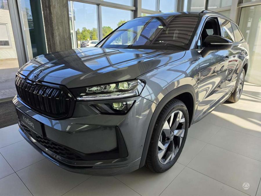 Pelēks Skoda Kodiaq 2026 Šauļi, ar dzinēja tilpumu 1.50 L un nobraukumu 0 tūkst. km par 42710 €, foto 1 vietnē AUTOMOTO.COM.LV