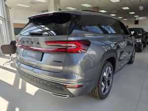 Pelēks Skoda Kodiaq 2026 Šauļi, ar dzinēja tilpumu 1.50 L un nobraukumu 0 tūkst. km par 42710 €, foto 6 vietnē AUTOMOTO.COM.LV